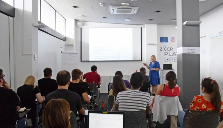 Kako prijaviti obrt u Poreznu upravu? – Plavi ured